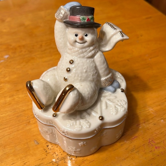 Lenox | Holiday | Lenox Winter Wonderland Music Box | Poshmark